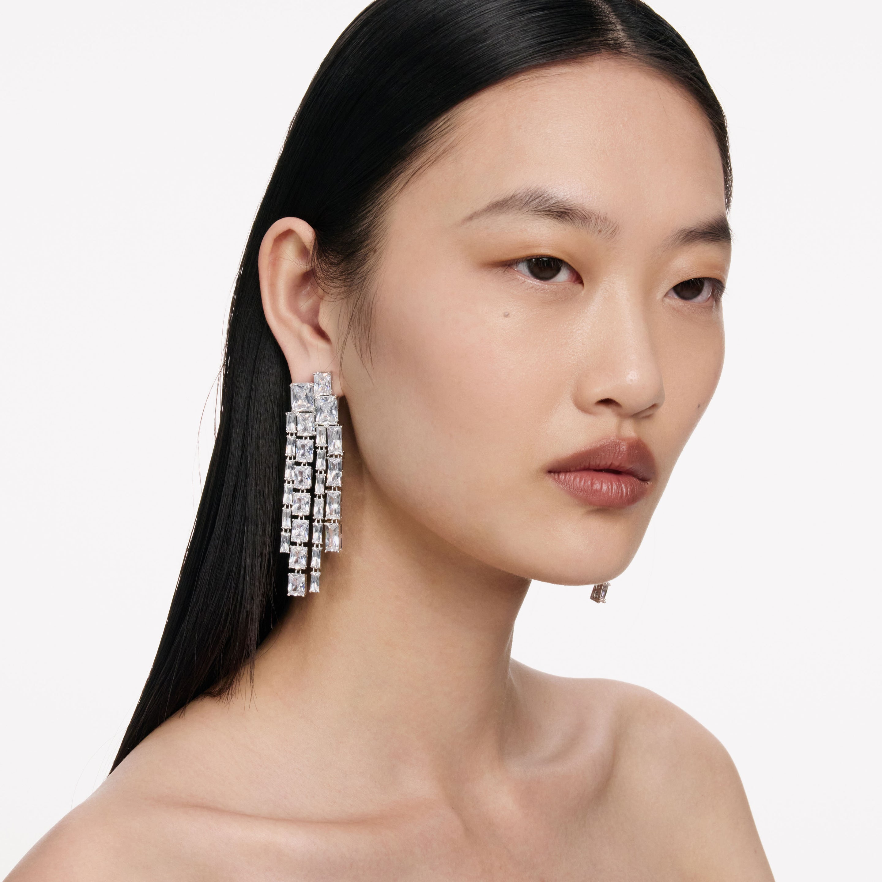 Square Crystal Dangle Earrings – self-portrait